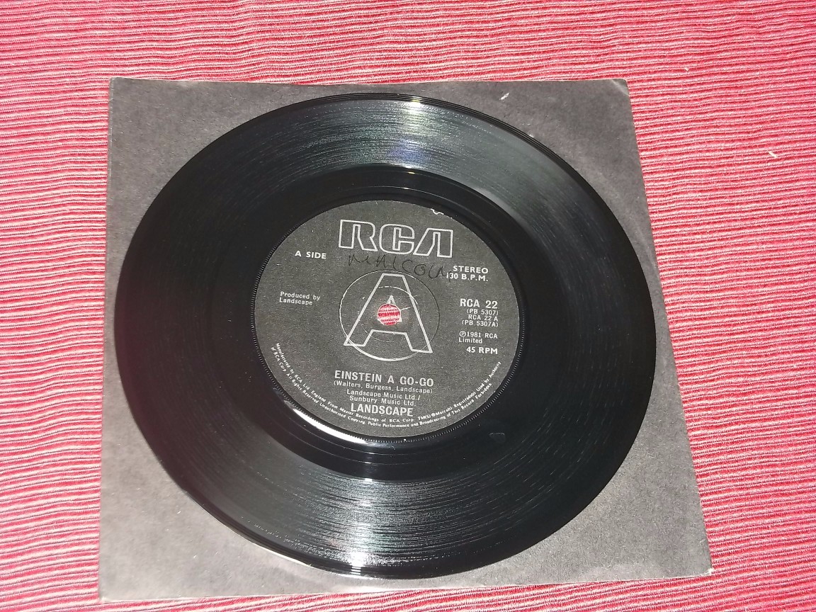 Landscape: Einstein A Go Go 1981 EX+ 7"