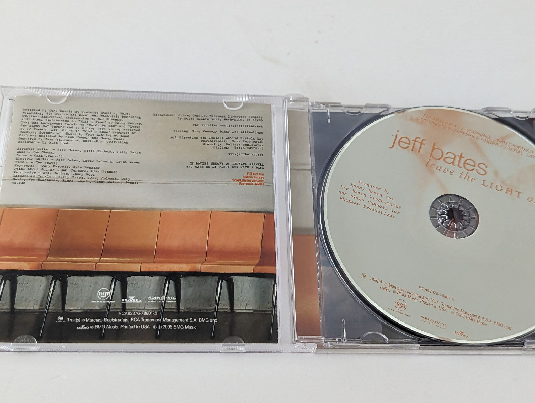 Jeff Bates: Leave the Light on Mint Unplayed CD
