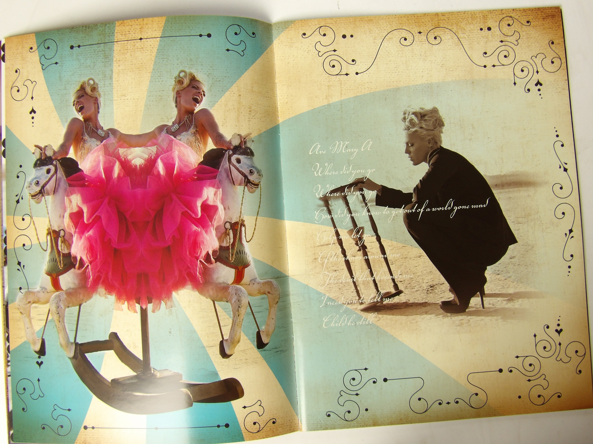 Pink: Funhouse 2009 Tour Programme + Ticket + Flyers